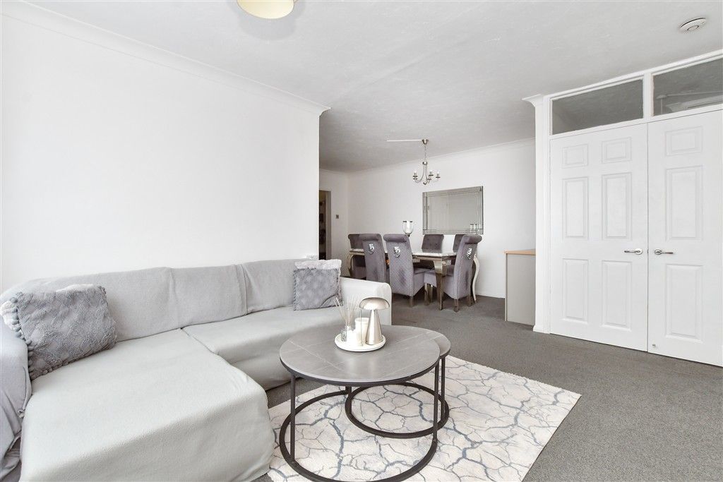 Ferguson Court, Gidea Park, Essex RM2, 2 bed flat for sale, £285,000 ...