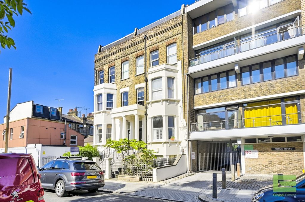 Stormont Road, London SW11, 2 bed flat for sale, £650,000 | PrimeLocation