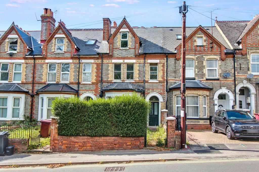 Basingstoke Road, Reading RG2, 5 bed terraced house for sale, £330,000 ...