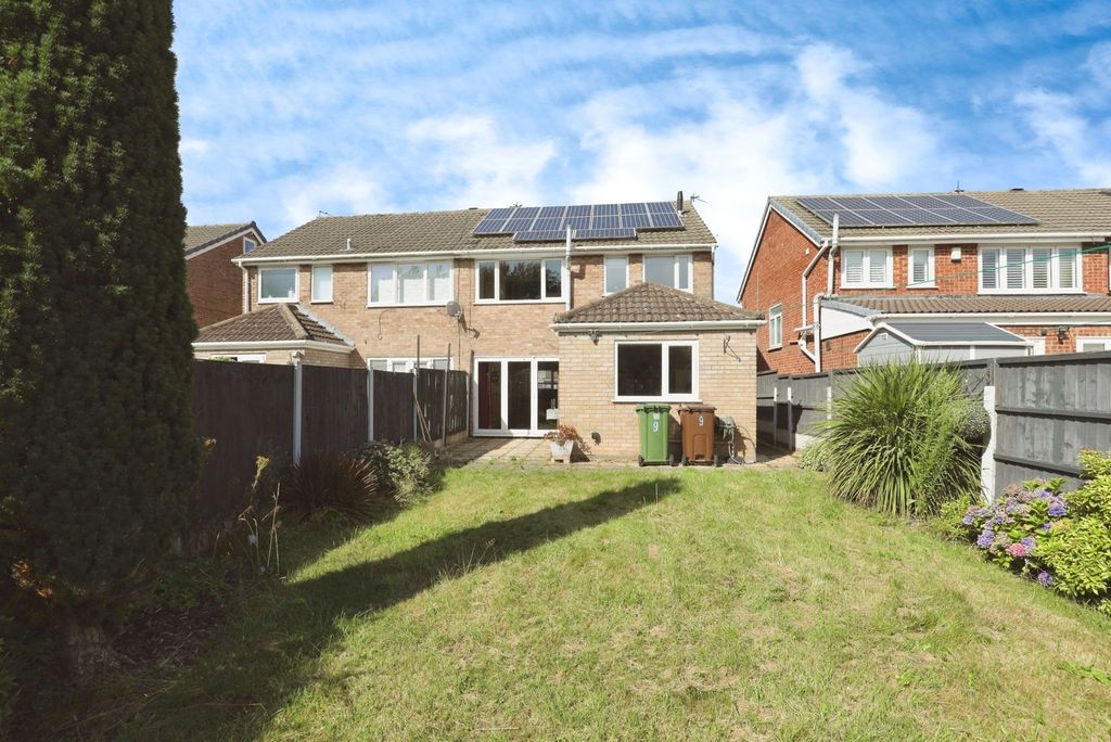 Stand Park Avenue, Netherton, Liverpool L30, 3 bed semi-detached house ...