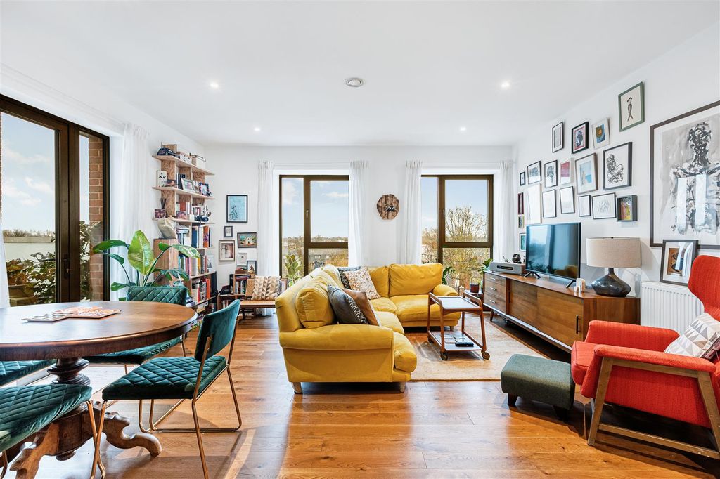 Salisbury Street, London W3, New home, 2 bed flat for sale, £565,000 ...