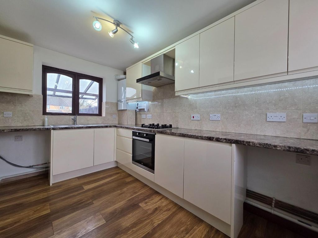 Swinford Hollow, Little Billing, Northampton NN3, 2 bed semi-detached ...
