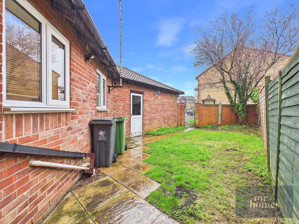 Walton Place, Grangetown, Cardiff CF11, 1 bed bungalow for sale, £ ...
