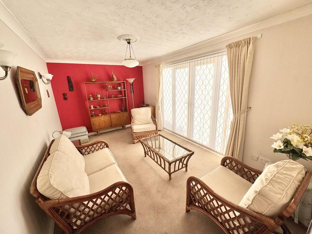 Fir Tree Avenue, Countesthorpe, Leicester LE8, 3 bed detached house for ...