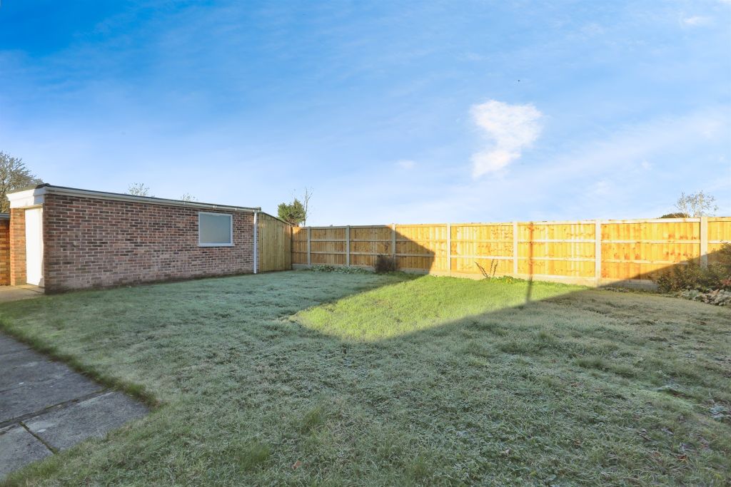 Chantry Close, Cantley, Doncaster DN4, 2 bed detached bungalow for sale ...