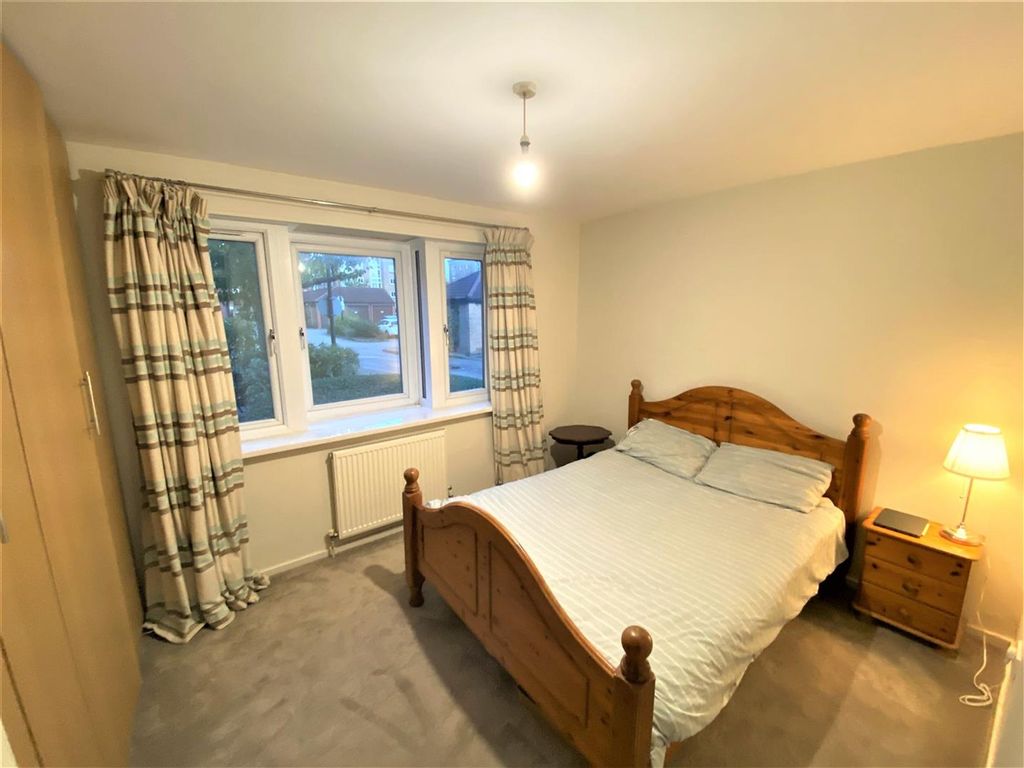 Leerdam Drive, London E14, 1 bed flat to rent, £1,600 pcm | PrimeLocation