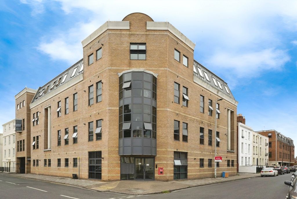 Park Road, Gloucester, Gloucestershire GL1, 2 bed flat for sale, £ ...