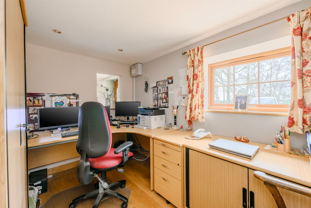 Breaden Heath, Whitchurch SY13, 6 bed barn conversion for sale, £ ...