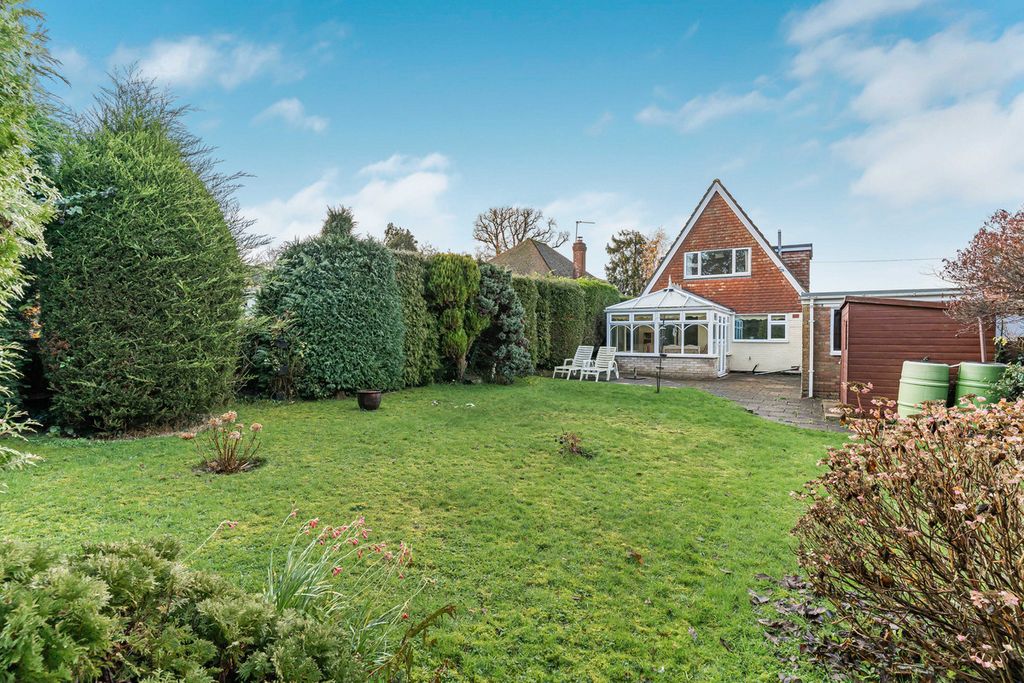 Taunton Lane, Coulsdon CR5, 2 bed detached house for sale, £595,000 ...