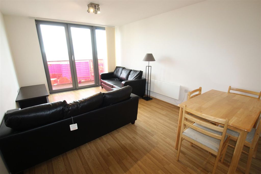 Icona Point, Warton Road, Stratford E15, 2 bed flat to rent, £2,080 pcm ...