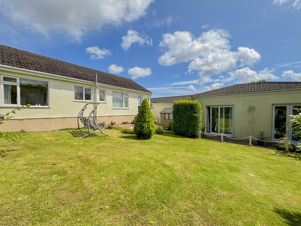 13 Harcroft Avenue, Saddlestone, Douglas IM2, 4 bed detached bungalow ...