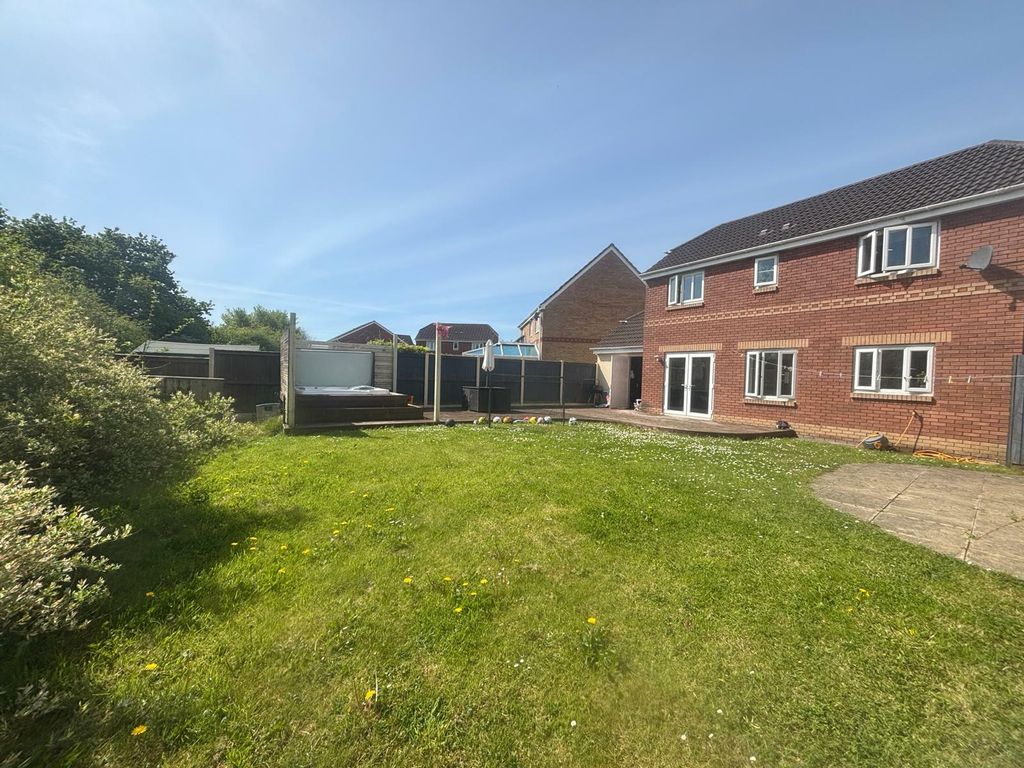 Pant Bryn Isaf, Llwynhendy, Llanelli SA14, 4 bed detached house for ...