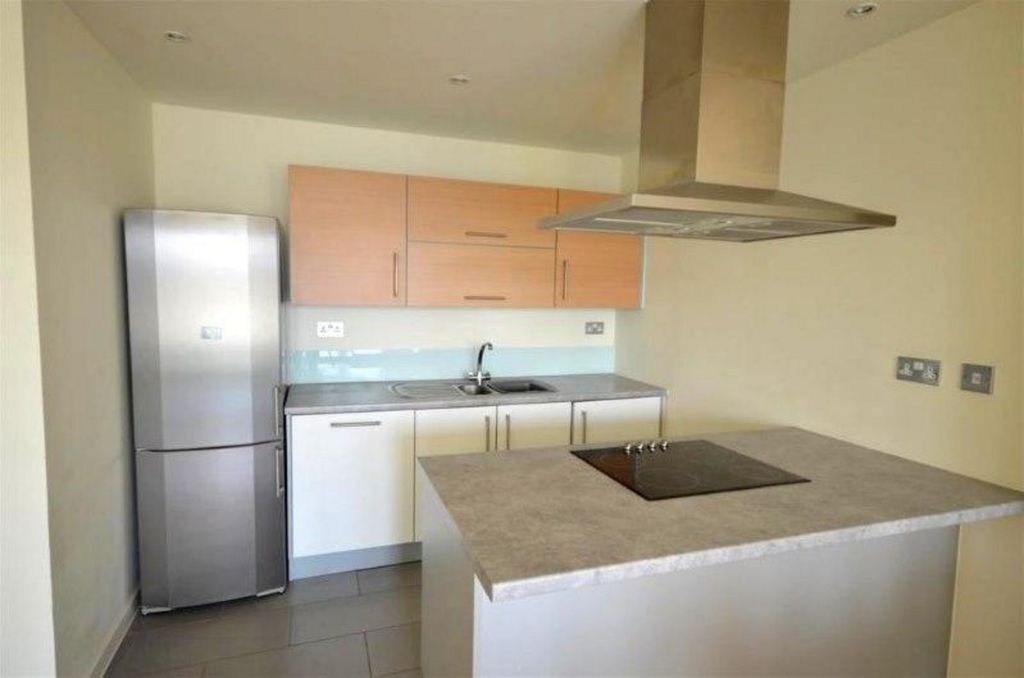 Icona Point, London E15, 1 bed flat to rent, £2,000 pcm | PrimeLocation