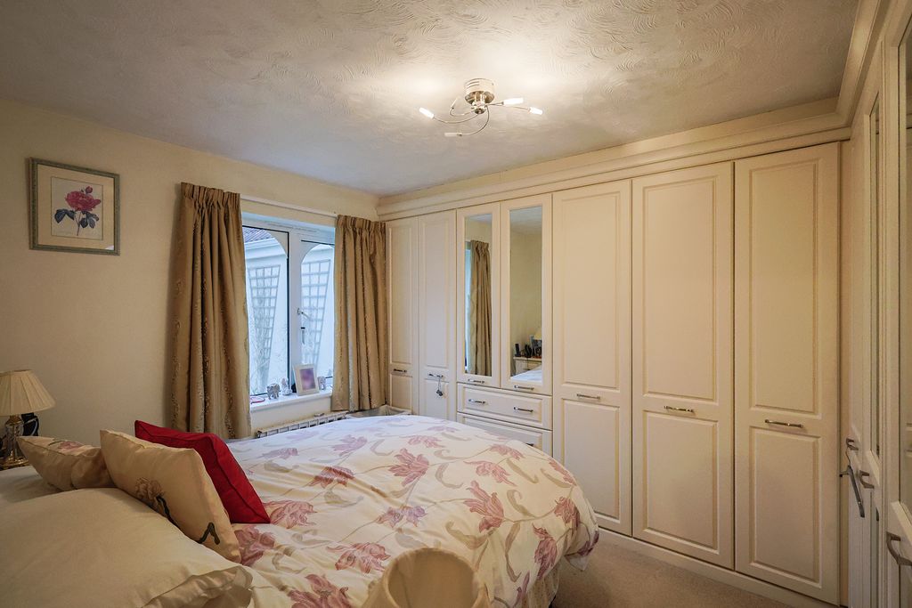 La Colline Des Bas Courtil, St Saviour's, Guernsey GY7, 3 bed property ...