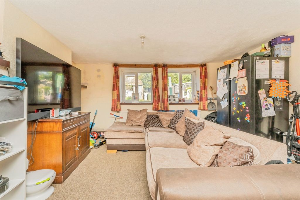 High Street, Broughton, Kettering NN14, 3 bed terraced house for sale ...