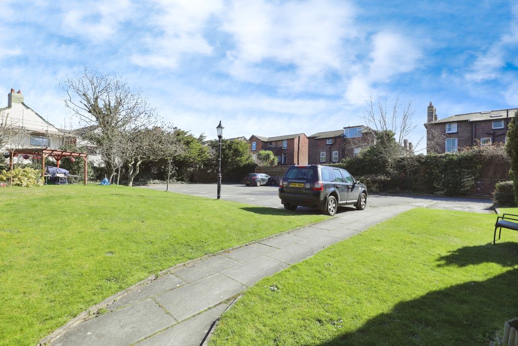 Melrose Road, Liverpool L22, 2 bed flat for sale, £135,000 | PrimeLocation