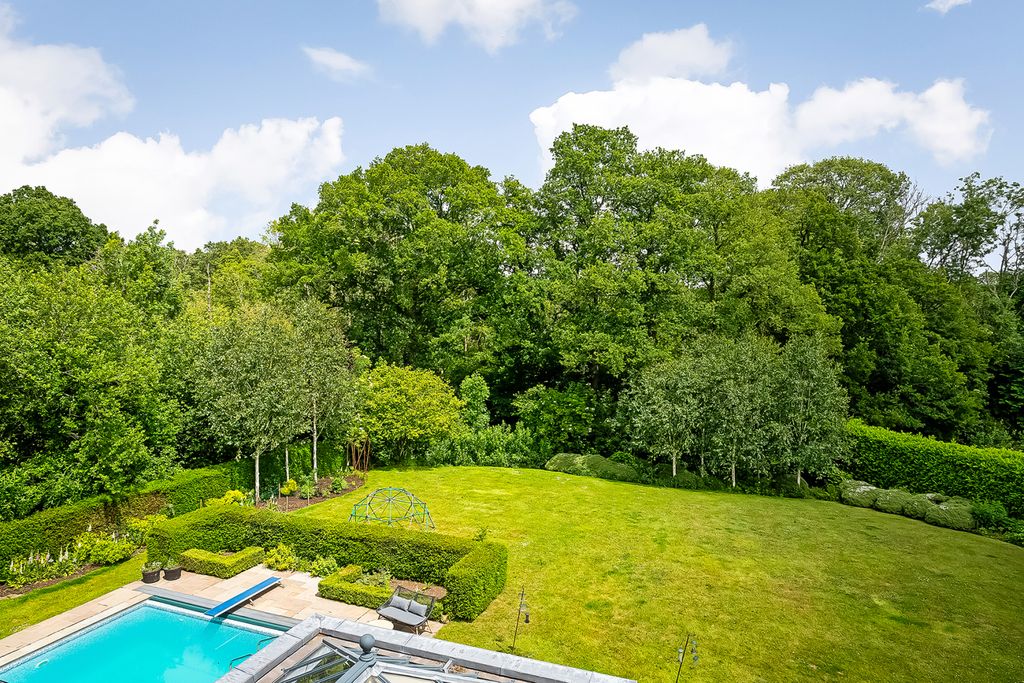 Pickhurst Road, Chiddingfold, Godalming, Surrey GU8, 7 bed detached ...
