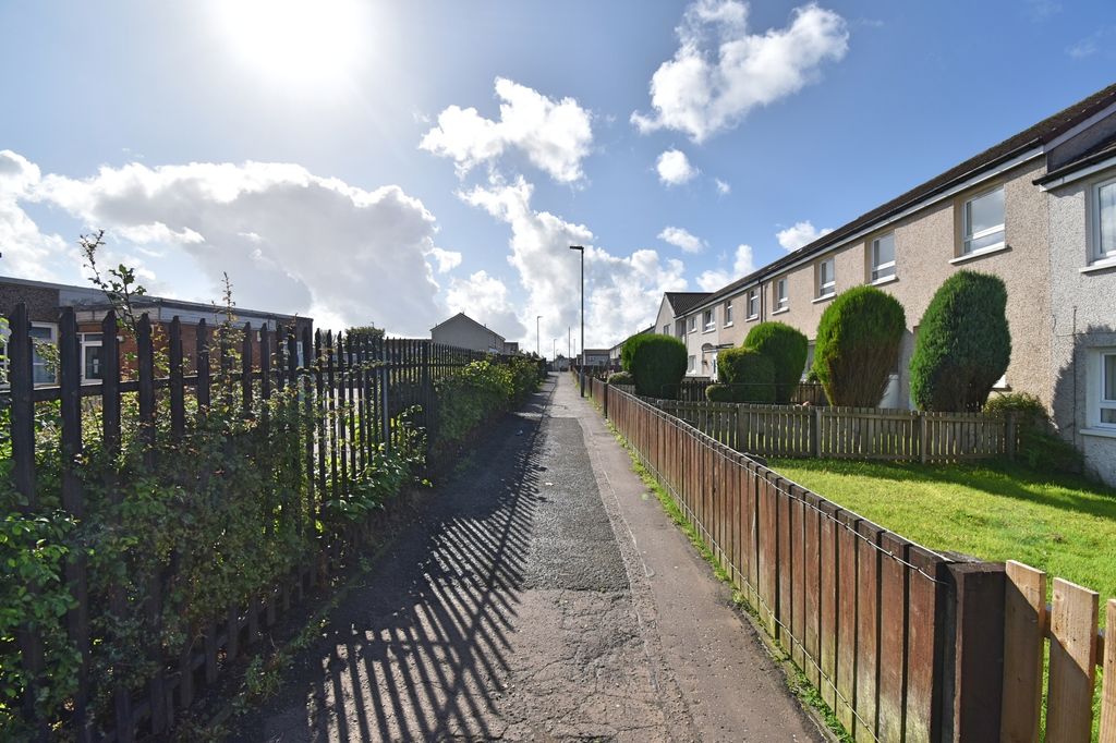 West Woodside Avenue, Port Glasgow PA14, 2 bed flat for sale, £65,000 ...