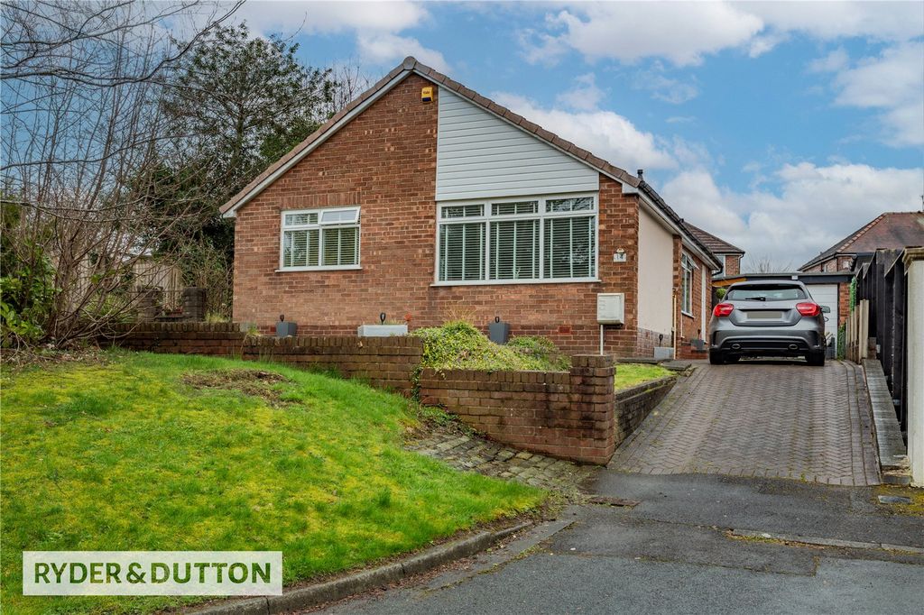 Lower Green, Alkrington, Middleton, Manchester M24, 3 bed detached ...