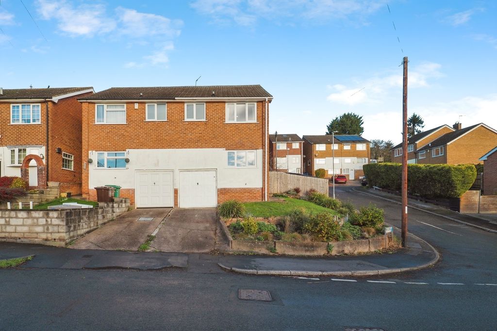 Mays Avenue, Nottingham, Nottinghamshire NG4, 3 bed semi-detached house ...