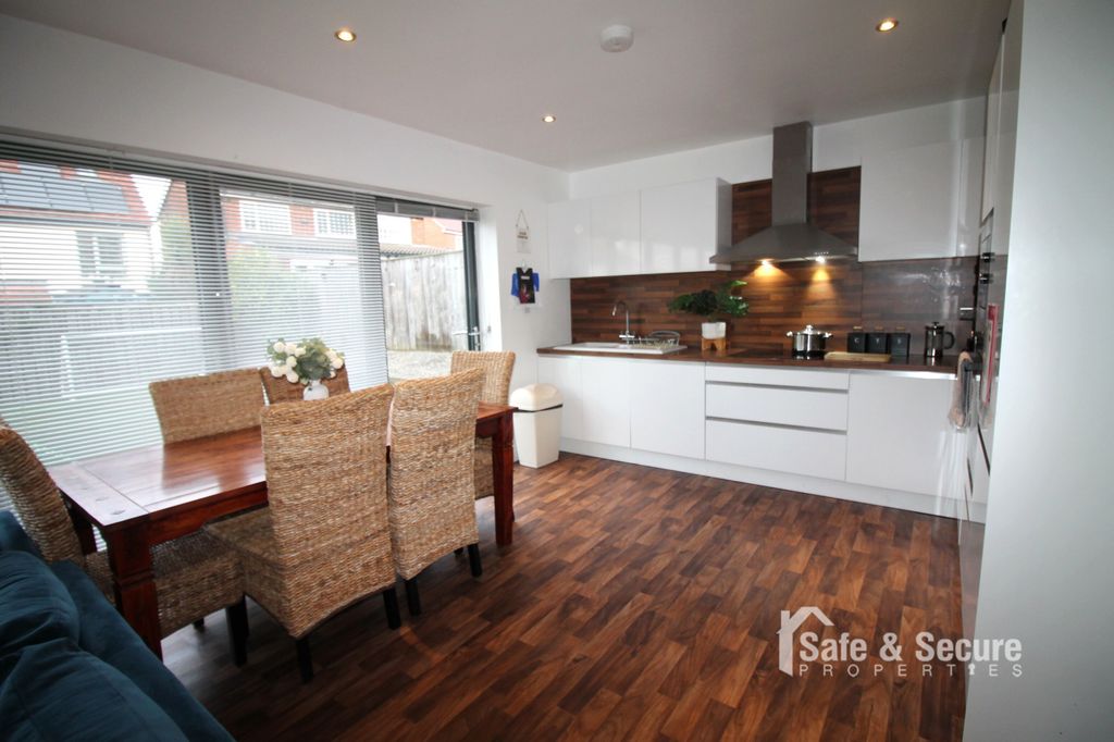 Tunstall Village Green, Tunstall Village, Sunderland SR3, 5 bed ...