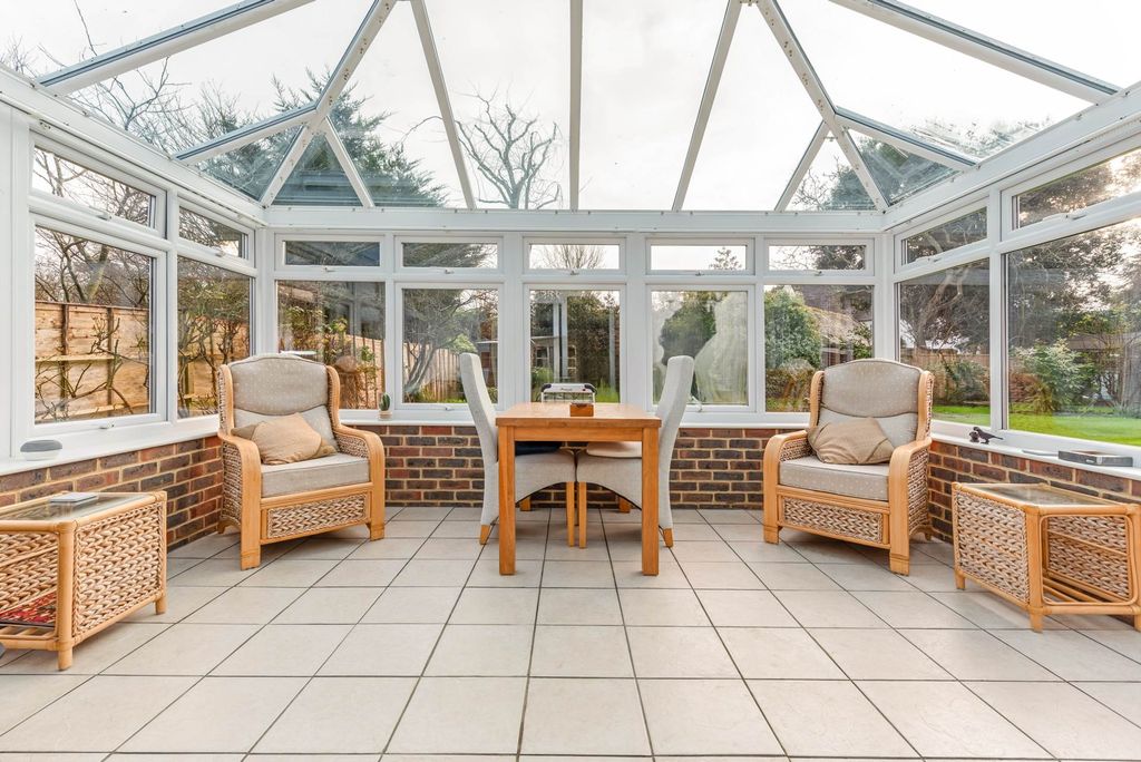 Earnley Manor Close, Earnley, West Sussex PO20, 4 bed detached bungalow ...