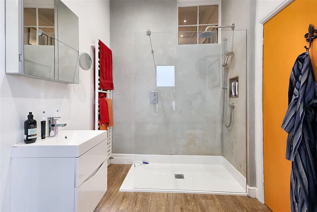 Berridge Road, Sherwood Rise, Nottingham NG7, 4 bed detached house for ...