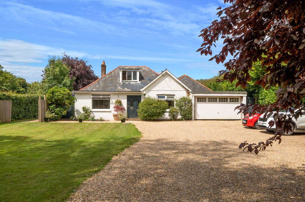 Hussell Lane, Medstead, Alton, Hampshire GU34, 5 bed detached house for ...