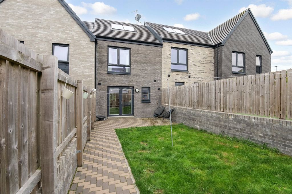 Staffa Road, Cambuslang, Glasgow, South Lanarkshire G72, 2 bed terraced ...