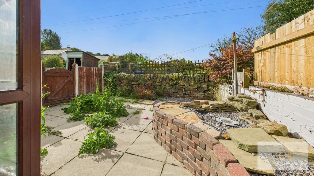 Commercial Street, Loveclough BB4, 2 bed terraced house for sale, £ ...