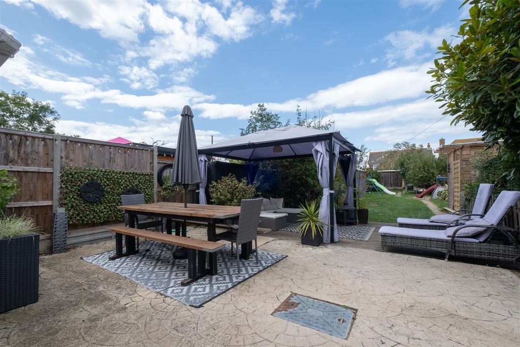 Margate Road, Herne Bay CT6, 4 bed property for sale, £300,000 ...