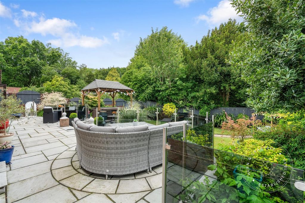 Mill Lane, Castleton, Cardiff CF3, 4 bed detached house for sale, £ ...