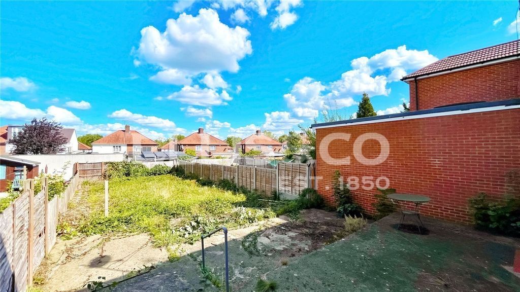 Whitton Avenue East, Greenford UB6, 3 bed semi-detached house for sale ...