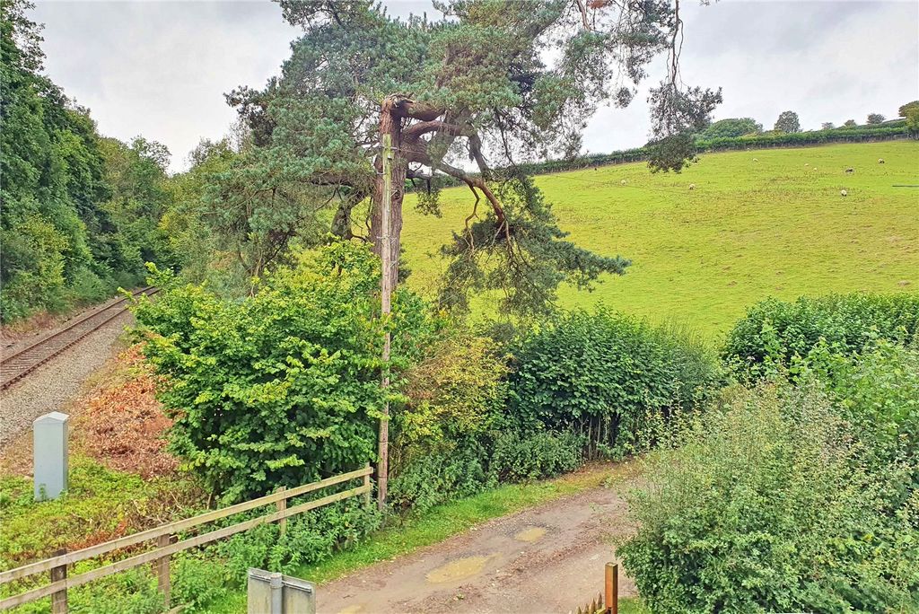 Crossing Cottage, Llanbister Road, Llandrindod Wells LD1, 3 bed ...