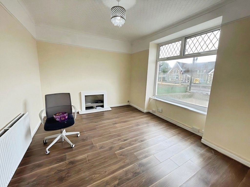 Neath Road, Briton Ferry, Neath SA11, 5 bed property to rent, £995 pcm ...