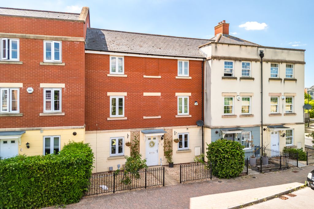 Gambet Road, Coopers Edge, Brockworth, Gloucester GL3, 3 bed terraced ...
