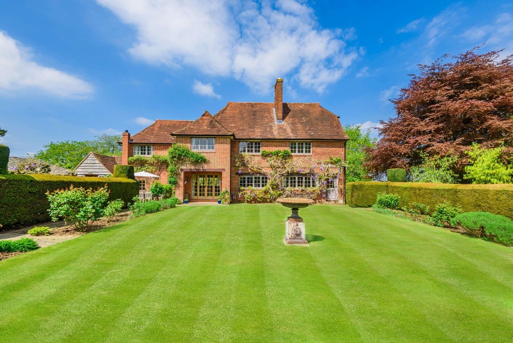 Holt End Lane, Bentworth, Alton, Hampshire GU34, 5 bed detached house ...