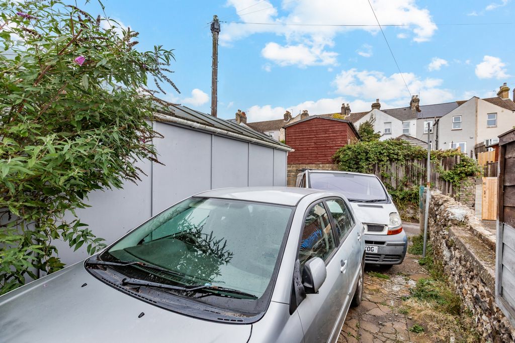 Tower Hamlets Street, Dover CT17, 2 bed terraced house for sale, £ ...