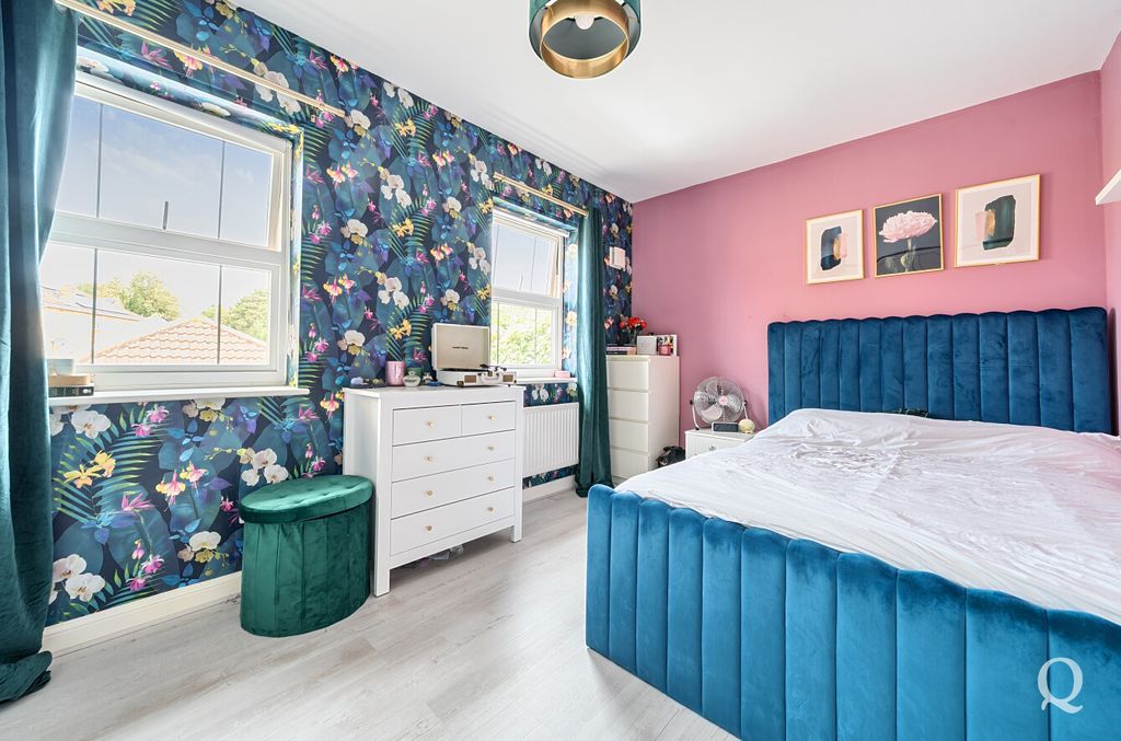 Sandstone Drive, Kemsley, Sittingbourne, Kent ME10, 4 bed detached ...