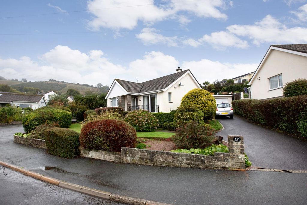 Grandison Avenue, Bishopsteignton TQ14, 2 bed detached bungalow for ...