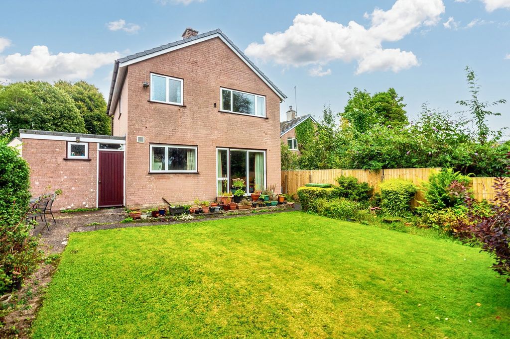 4 Helsington Road, Kendal LA9, 3 bed detached house for sale, £425,000 ...