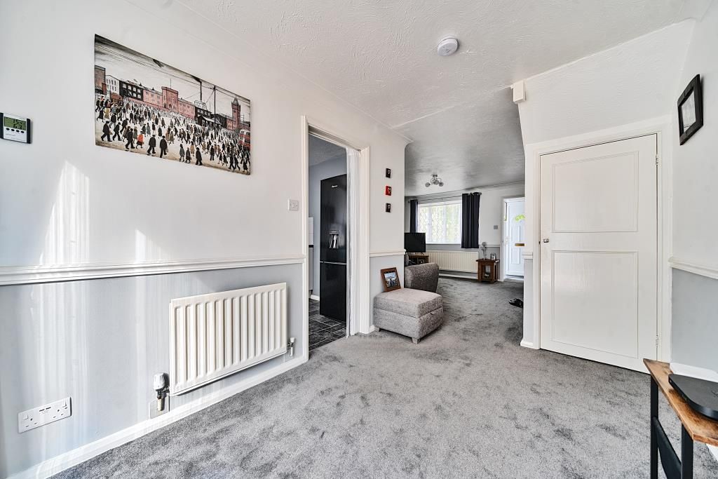 Bagshot, Surrey GU19, 3 bed link detached house for sale, £440,000 ...