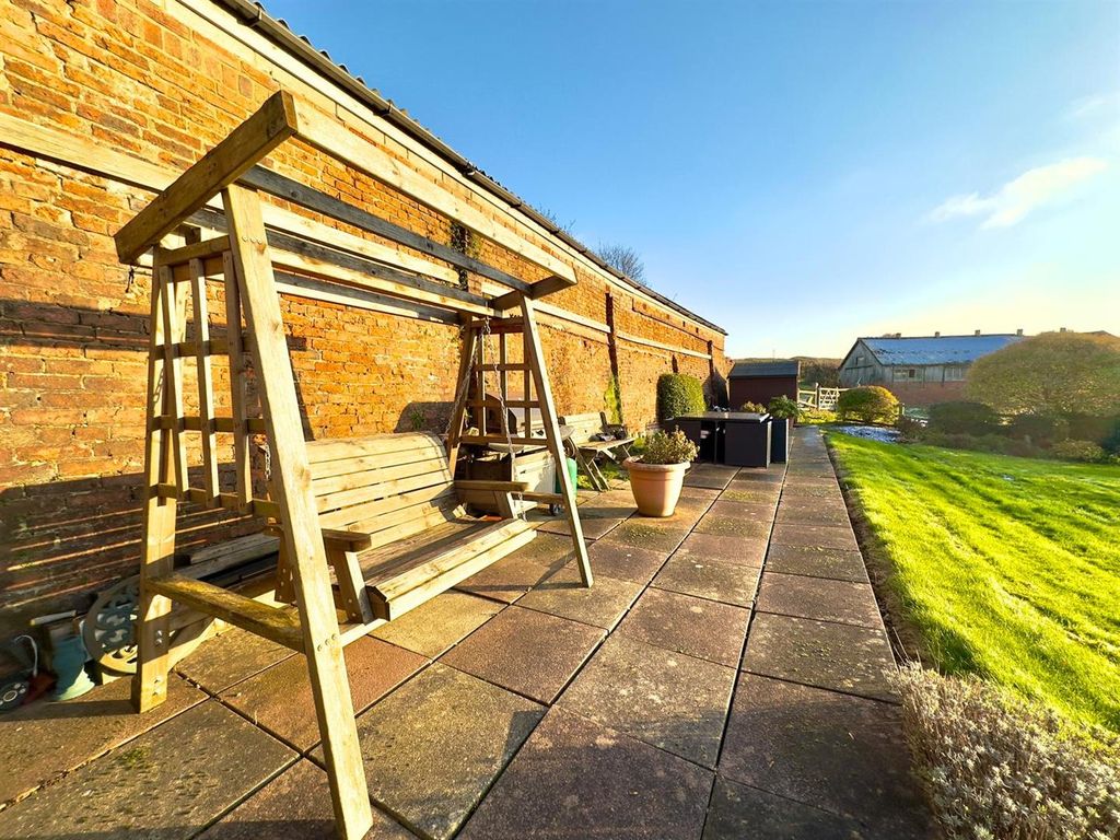 Spring House Farm, Calow, Chesterfield S44, 6 bed detached house for ...