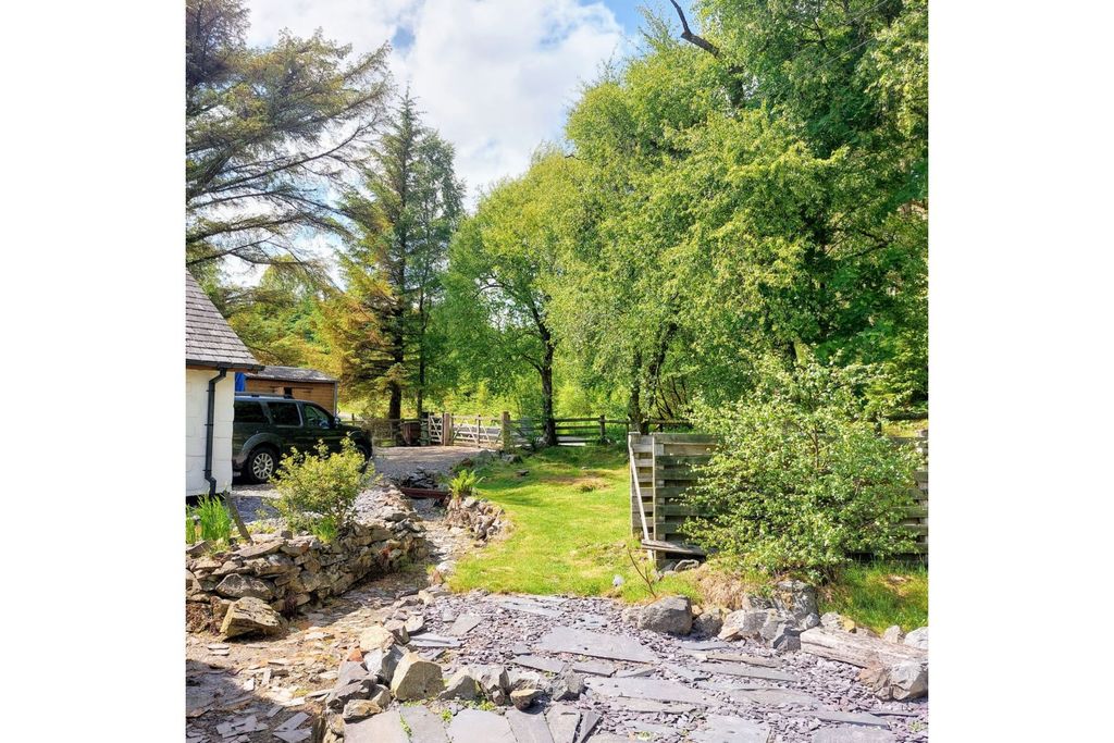 Nant Bwlch Yr Haiarn, Trefriw LL27, 2 bed cottage for sale, £350,000 ...