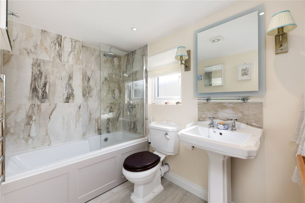 Rowena Crescent, London, United Kingdom SW11, 4 bed terraced house for ...