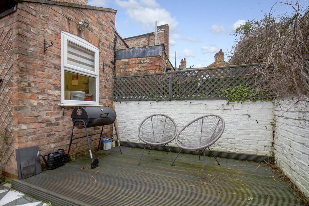 Ratcliffe Street, York, North Yorkshire YO30, 2 bed terraced house for ...