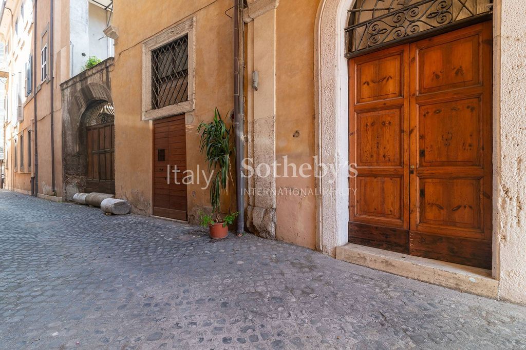 Piazza Campitelli, Roma, Lazio, 3 bed apartment for sale, £4,671,465 ...