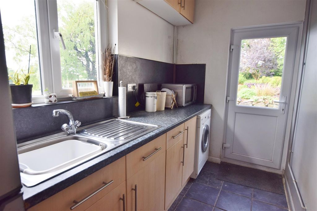 Walton East, Clarbeston Road SA63, 4 bed detached house for sale, £ ...