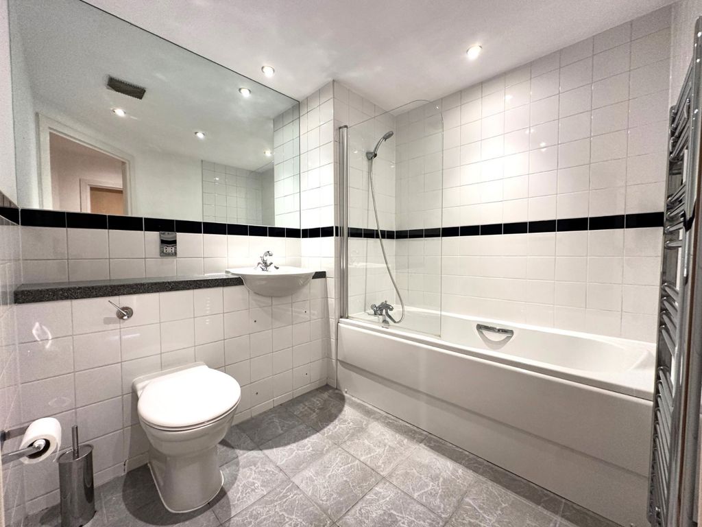 Ascote Lane, Dickens Heath, Solihull, West Midlands B90, 2 bed flat for ...