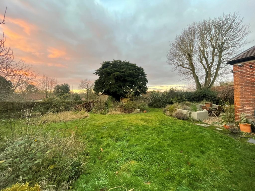 Church Hill, Hoxne, Eye IP21, 1 bed semi-detached bungalow for sale, £ ...